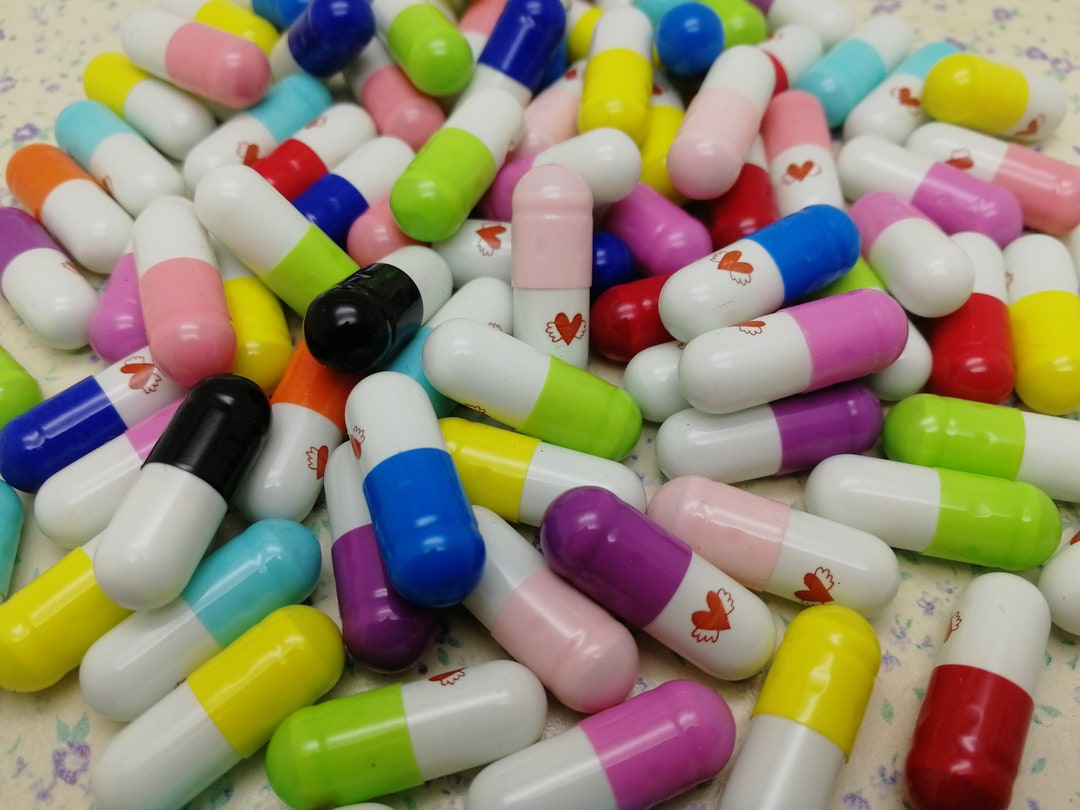 Mix Color Heart Wing Wish Message Pill Capsule Charm With Blank Paper ...