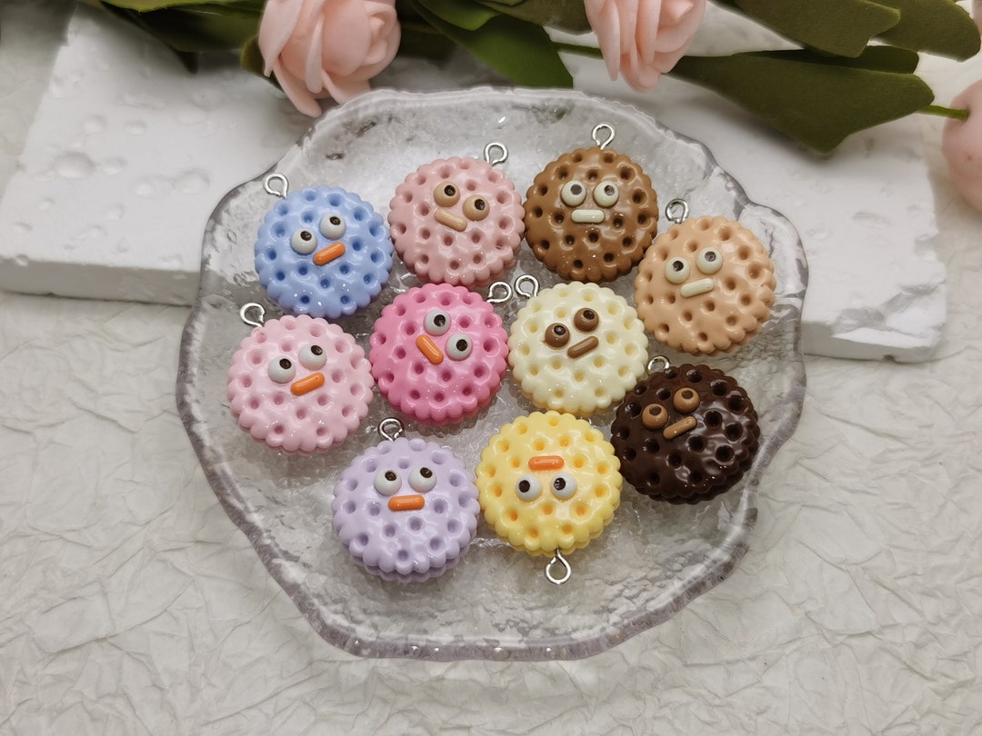 6/20 Pieces Plastic Cookie Biscuit Cracker Pendant Charm , Resin ...