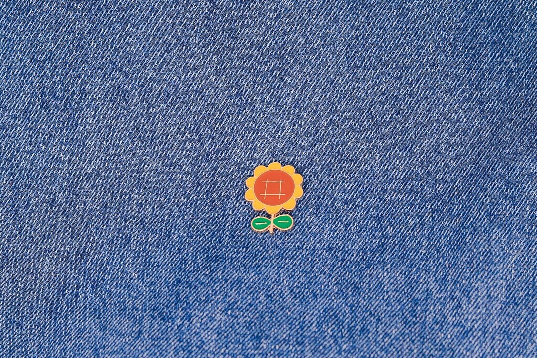 Sunflower-enamel Pin Badge Lapel Pin Lanyard Pin Sunflower Pin Badge ...