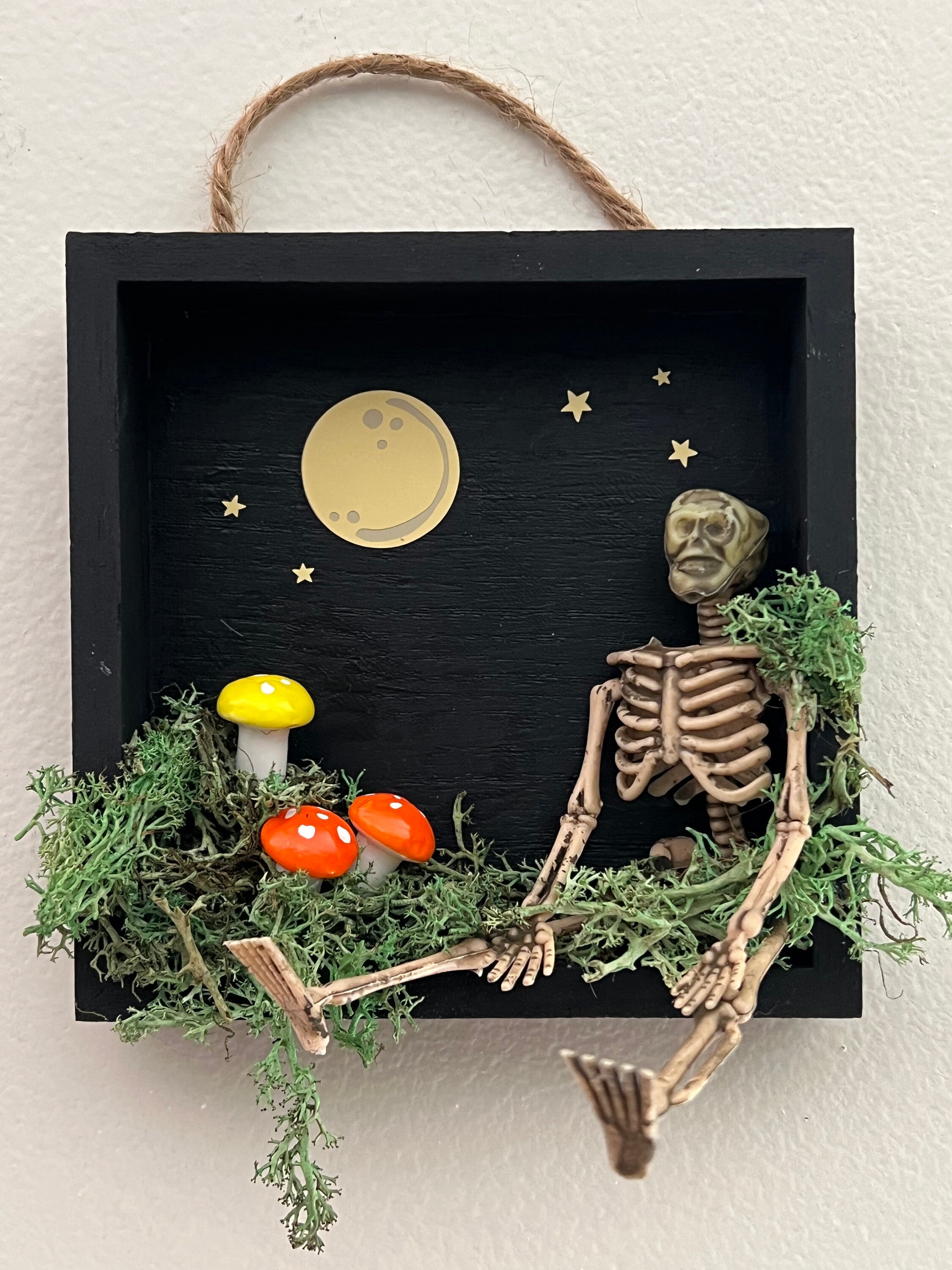 Skeleton With Moss and Mushrooms, Night Sky, Halloween, Skeleton ...
