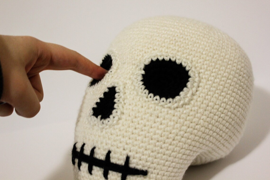 Skull Plush (PDF Pattern) - Etsy