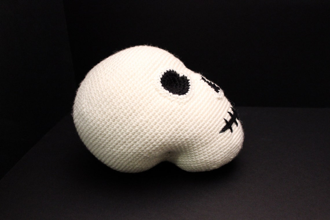 Skull Plush (PDF Pattern) - Etsy