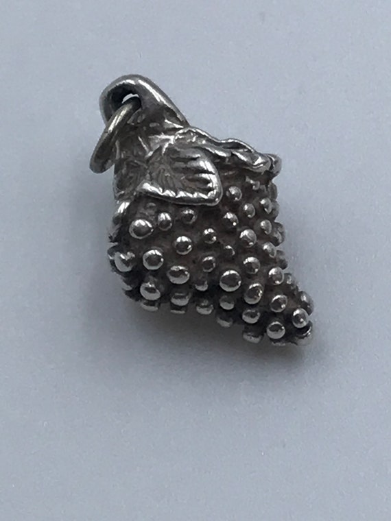 Vintage sterling grape cluster - Gem