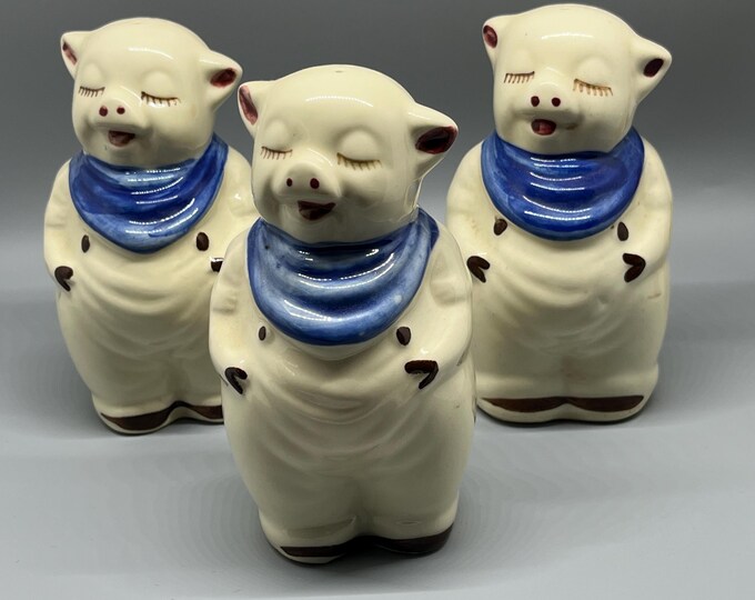 One Vintage Shawnee Smiley Pig Blue Scarf Salt or Pepper Shaker - Etsy