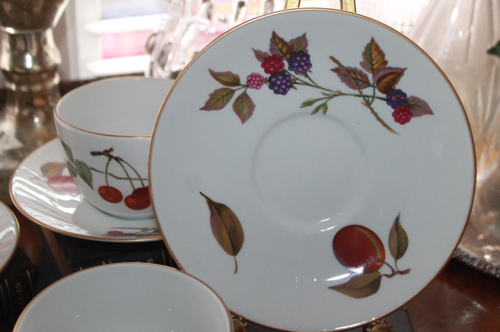 Royal Worchester's Evesham Gold Rimmed Bowls. Rare and Discontinued ...