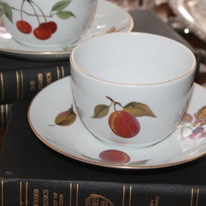 Royal Worchester's Evesham Gold Rimmed Bowls. Rare and Discontinued ...