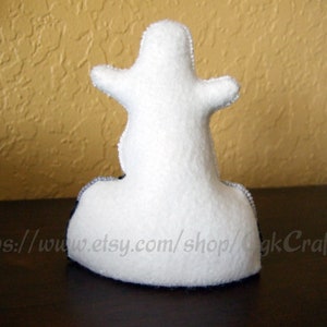 Halloween Graveyard Ghost Sculpture Punch Needle Paper mailed Pattern ...