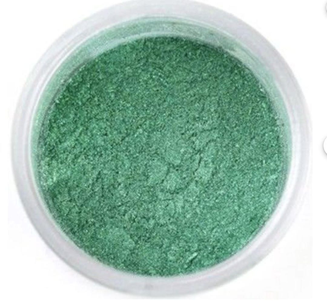Emerald Green Irish Green Luster Dust 2 Grams - Cake Decorating Dusts ...
