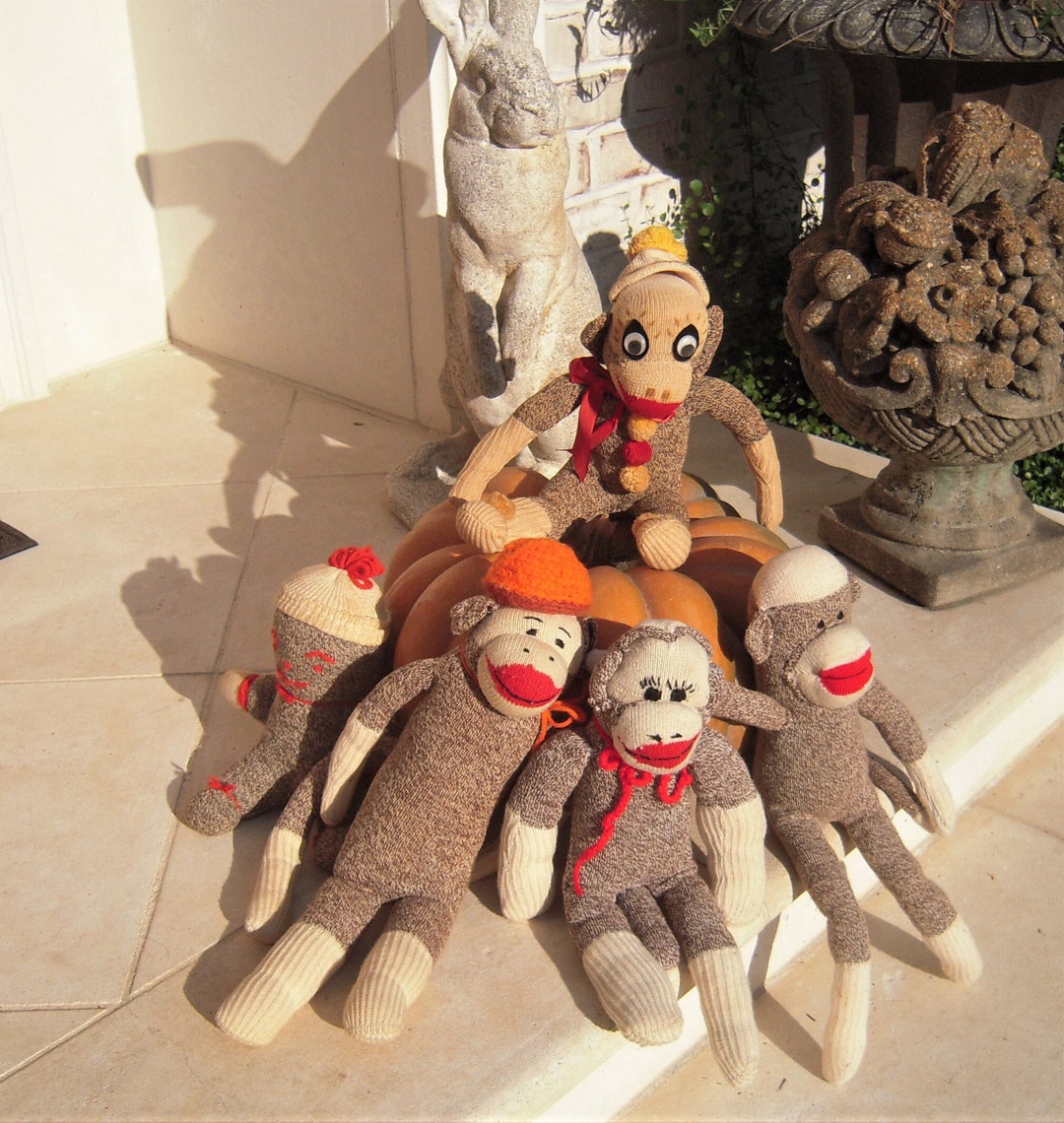 Set of Vintage Sock Monkeys Family of Five Children's Dolls Aniimals ...