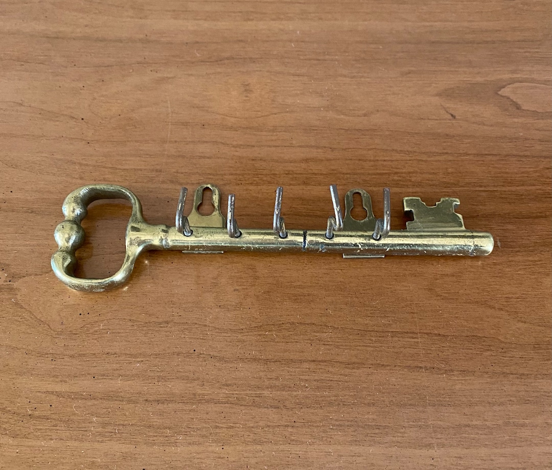 Brass Skeleton Key Wall Hanger / Rack - Etsy