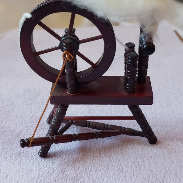 Dollhouse Miniature Spinning Wheel - Etsy