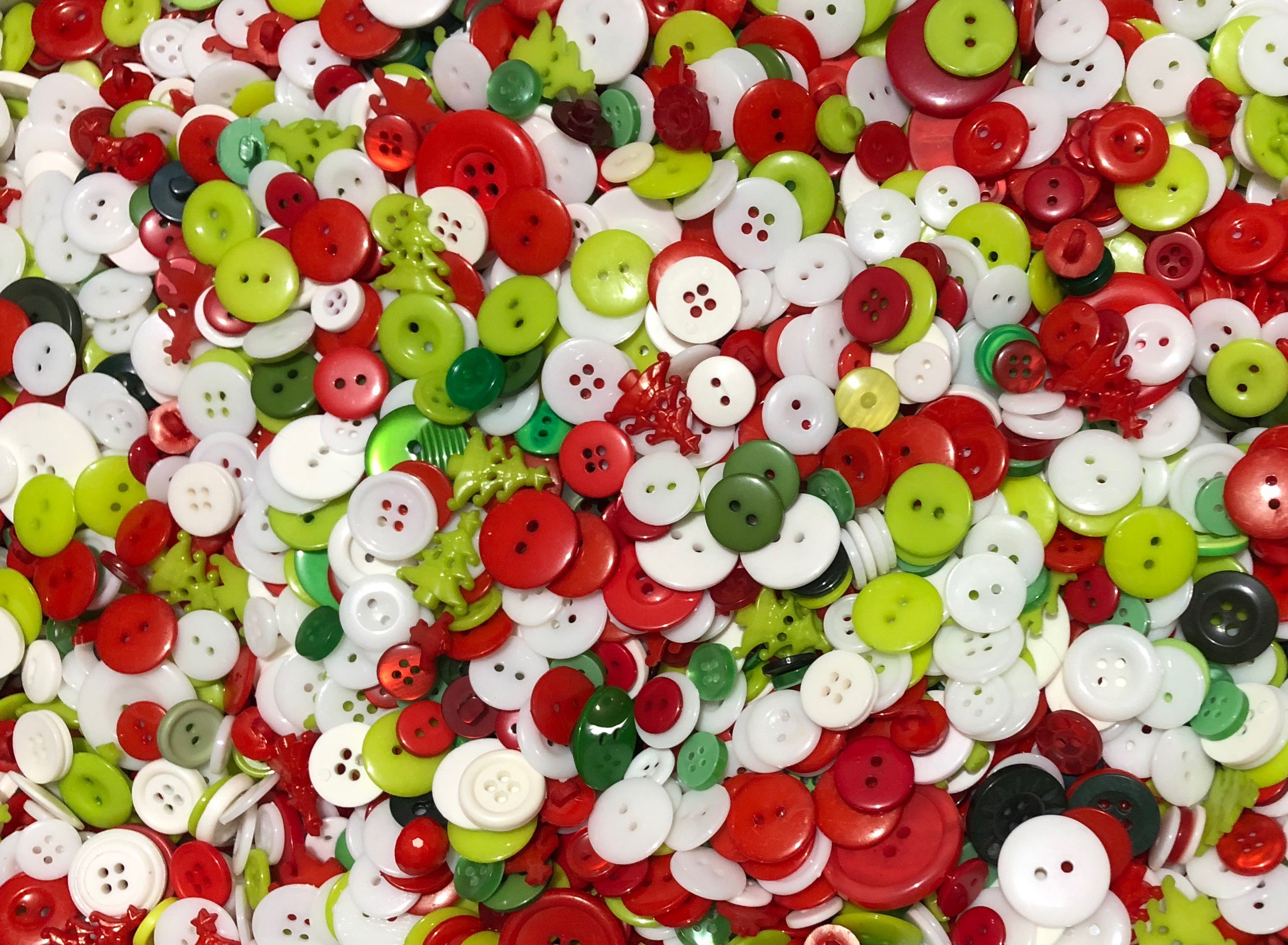Christmas Theme Buttons Mixed Bulk 50pcs Assorted Sizes, Sewing Buttons ...