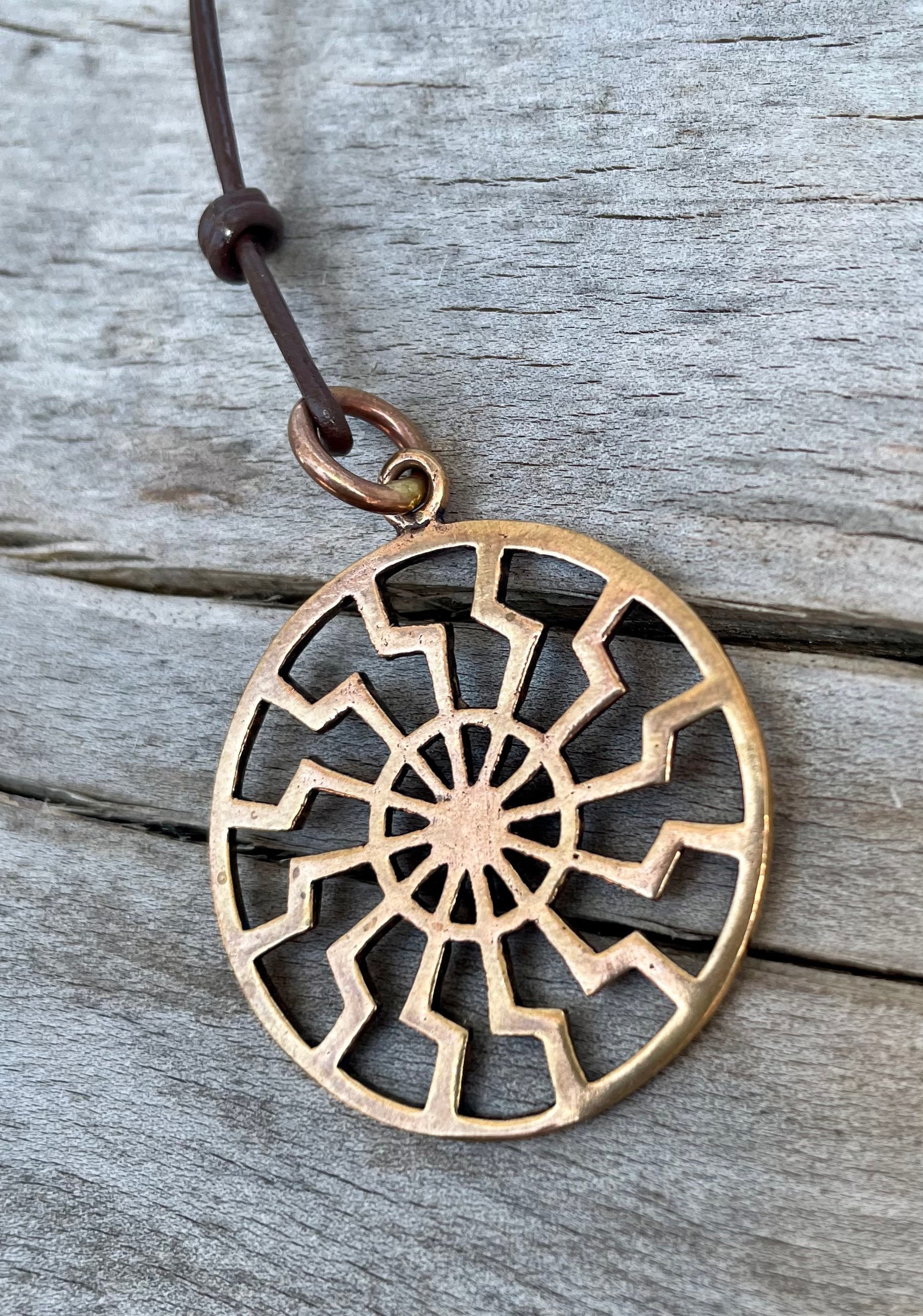 Sun Wheel Magic Black Sun Runes Colgante Viking Thorshammer | Etsy