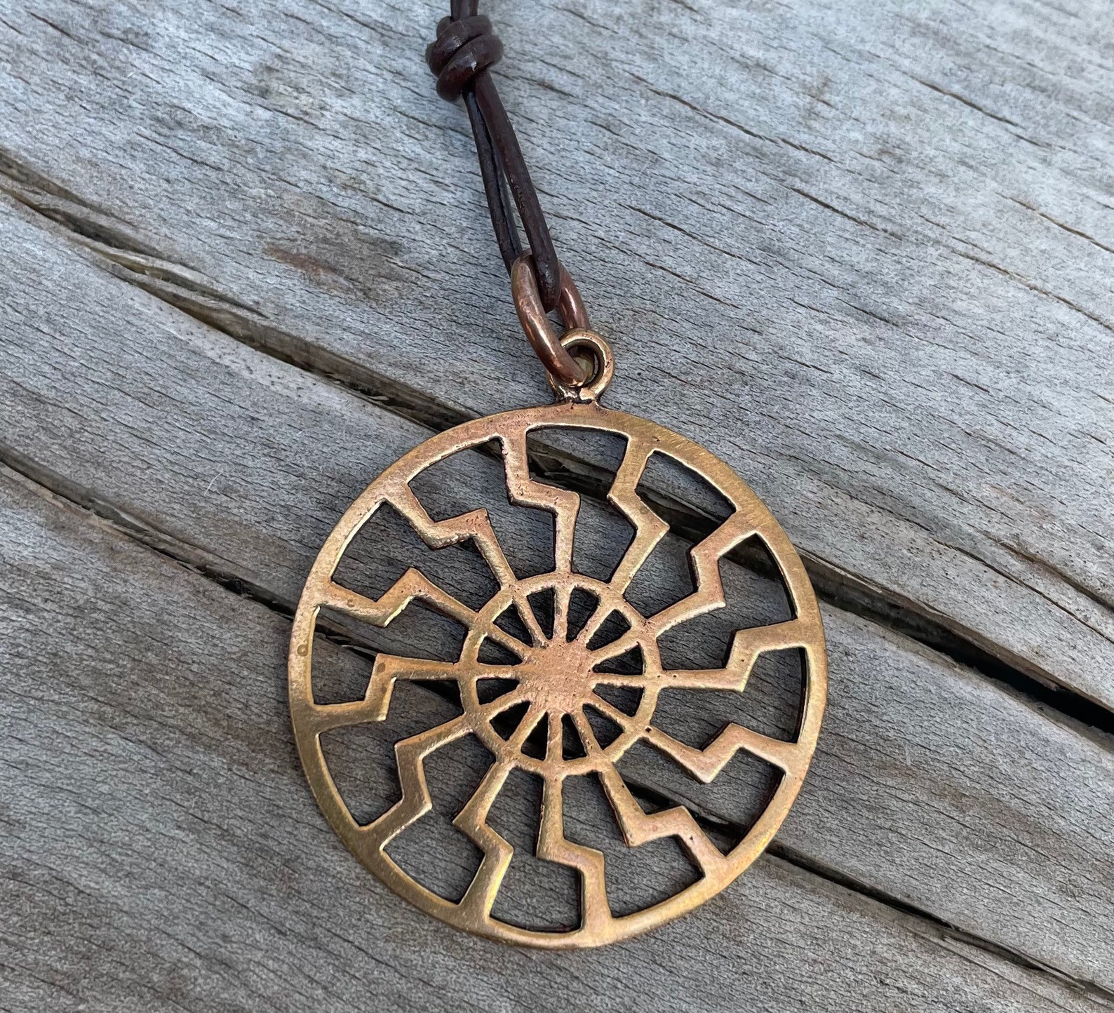 Sun Wheel Magic Black Sun Runes Colgante Viking Thorshammer | Etsy