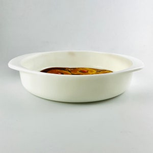 Vintage Pyrex 221 Milk Glass 8 Cake Pan - Etsy