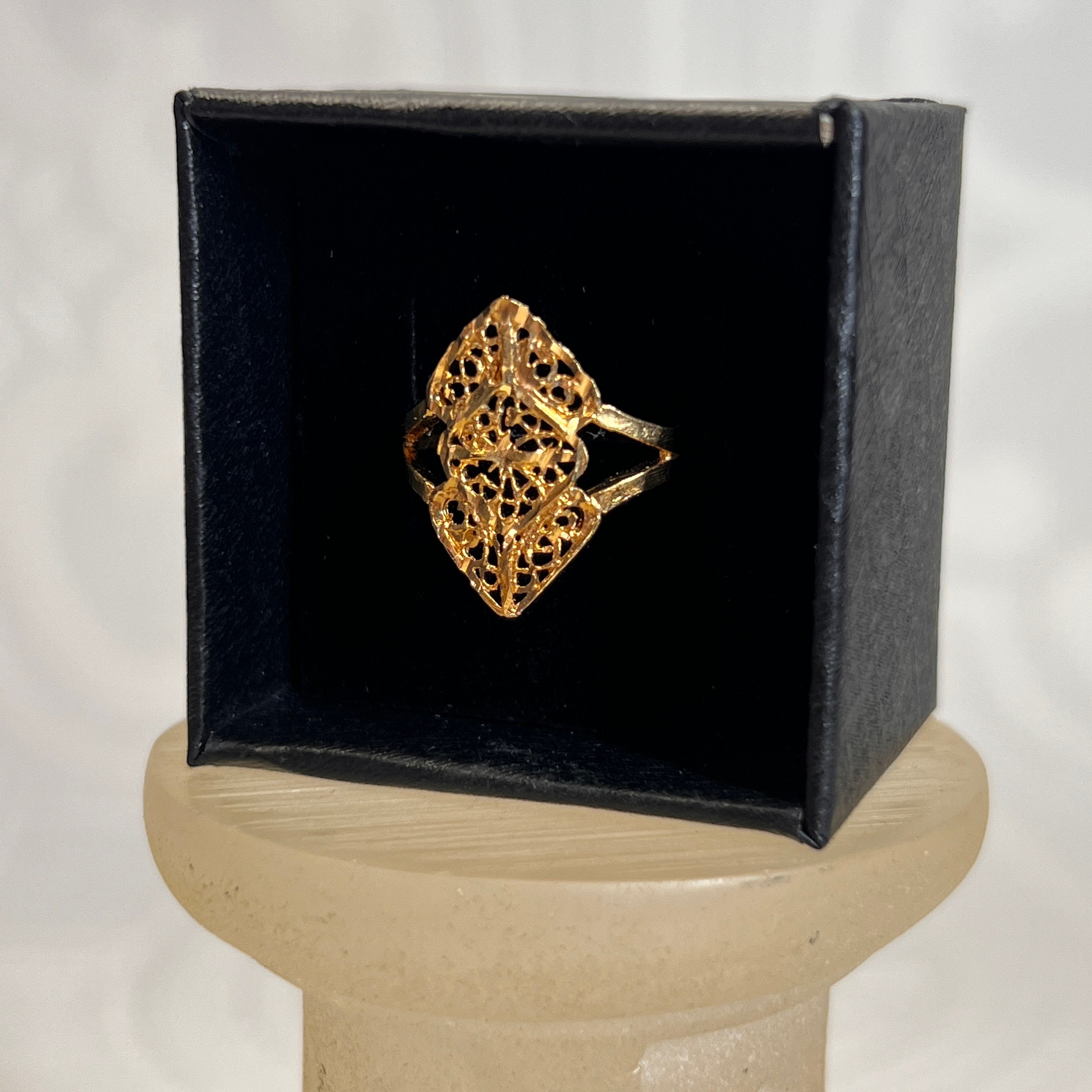 Vintage Gold Plated Toned Etched Laser Cut Ring Open Work Filigree ...