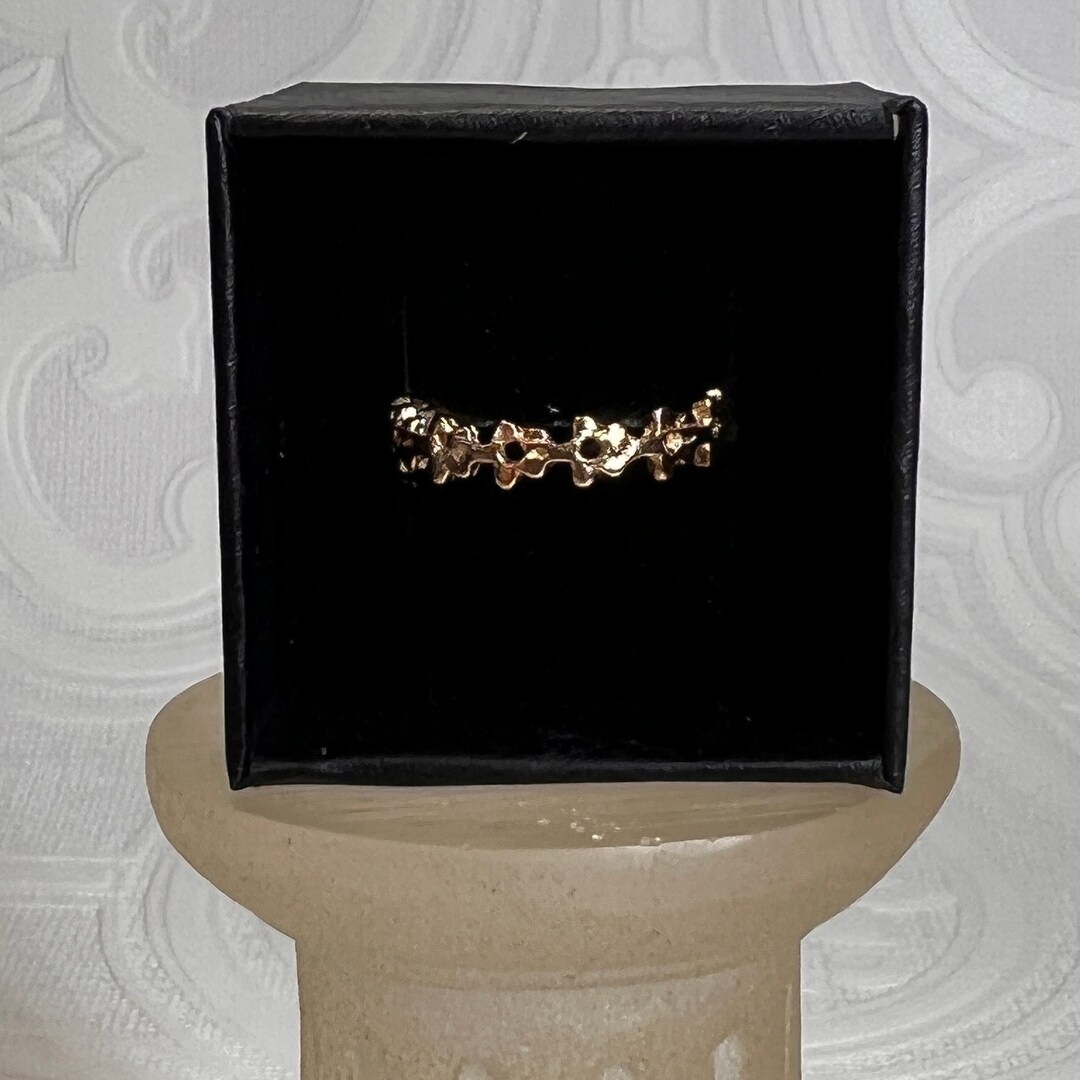 Vintage Gold Plated Toned Band Ring - Cut "ring of Posey's" Petite Star ...