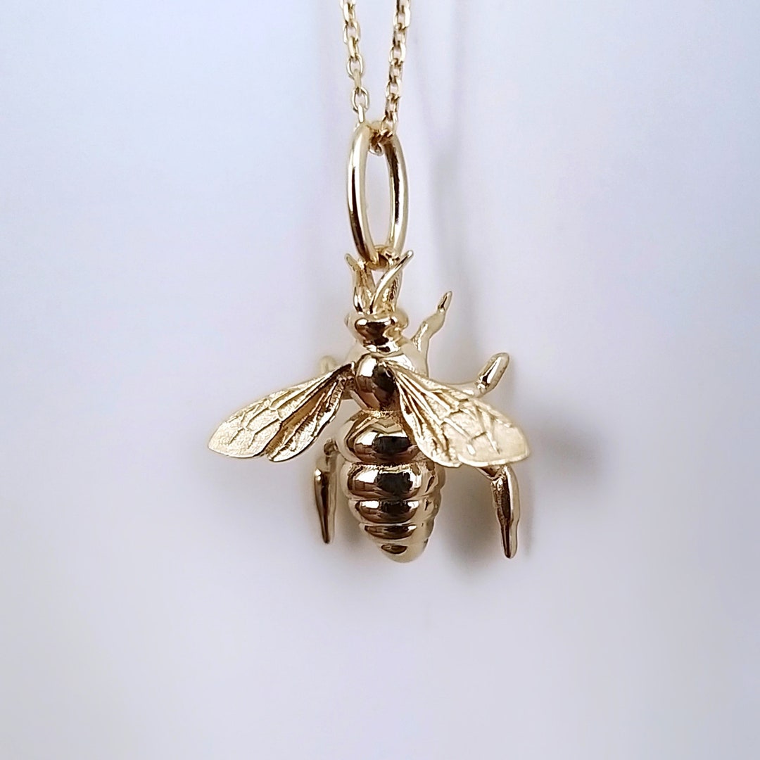 14K Solid Gold Bee Pendant Necklace, Gold Bug Insect Charm, Realistic ...