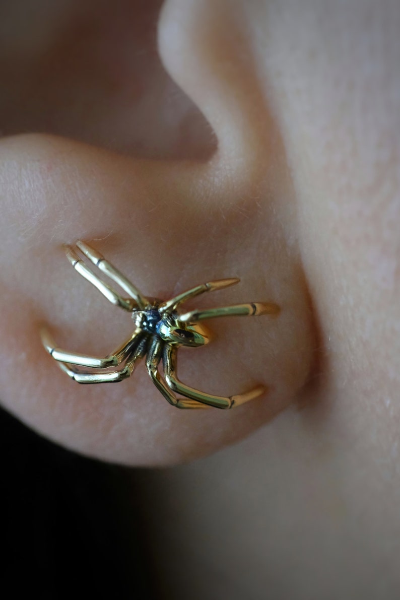 14K Gold Spider Earring: Realistic Insect Jewelry, Halloween Stud - Etsy