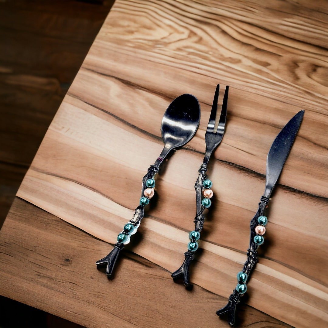 Vintage Carved Set of 3 Serving Royal Style Beaded Deco Spoons, Forks ...