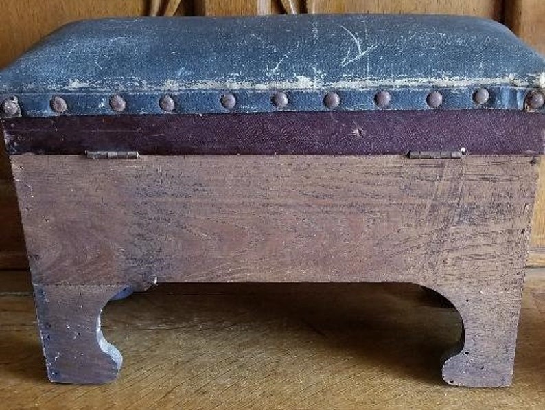 Primitive Foot Stool/trunk Leather Top Original Vintage - Etsy