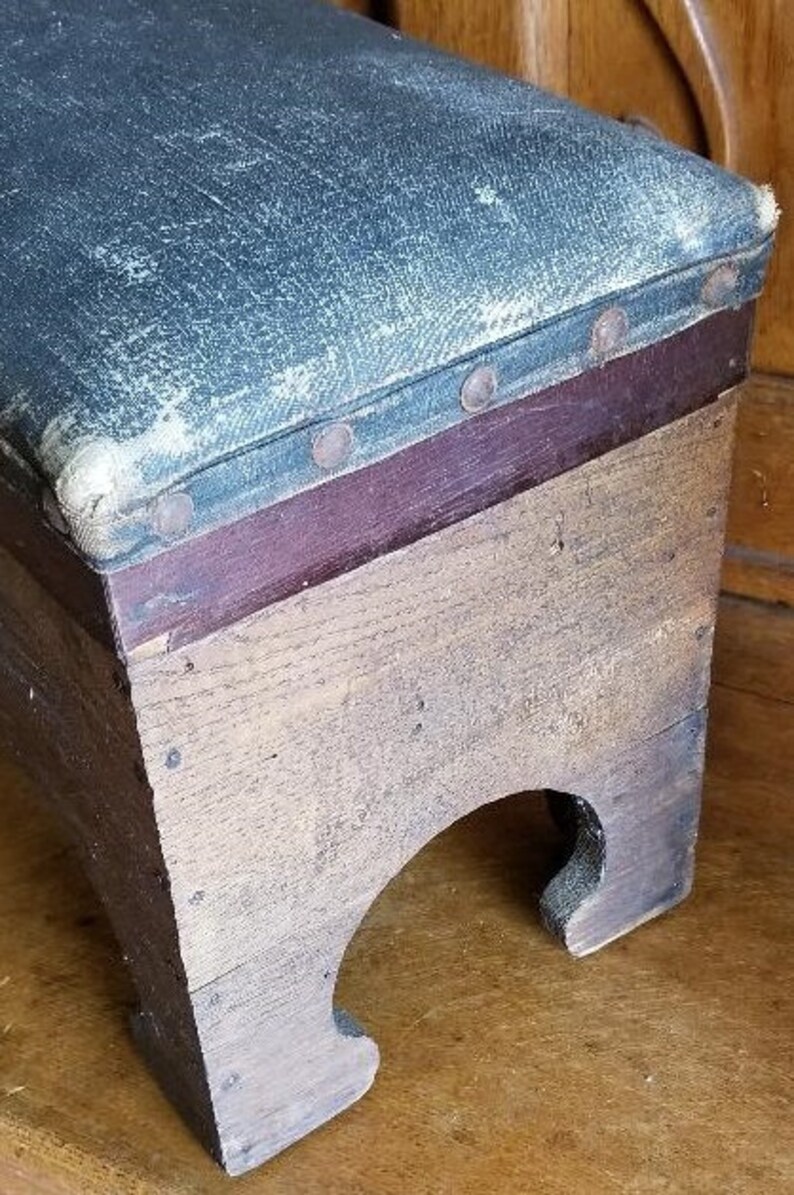 Primitive Foot Stool/trunk Leather Top Original Vintage - Etsy