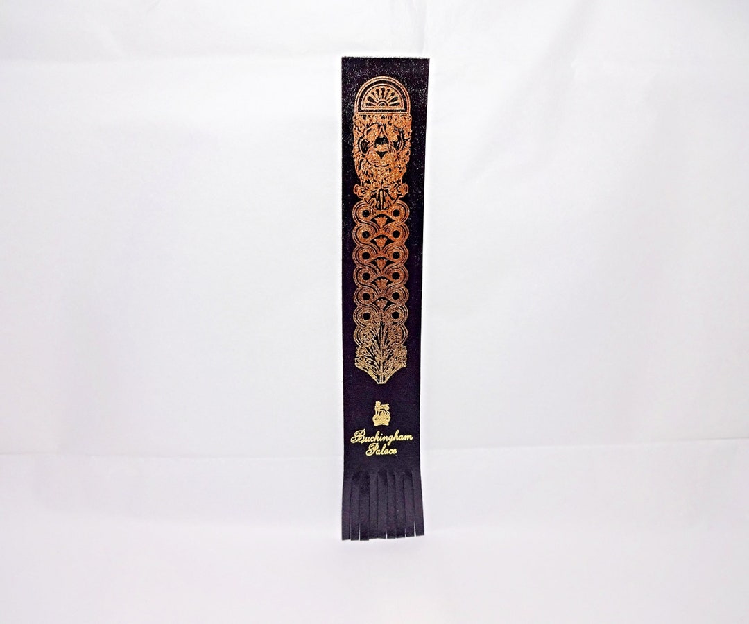Buckingham Palace, Royal Palace, Black and Gold Leather Bookmark, Royal ...