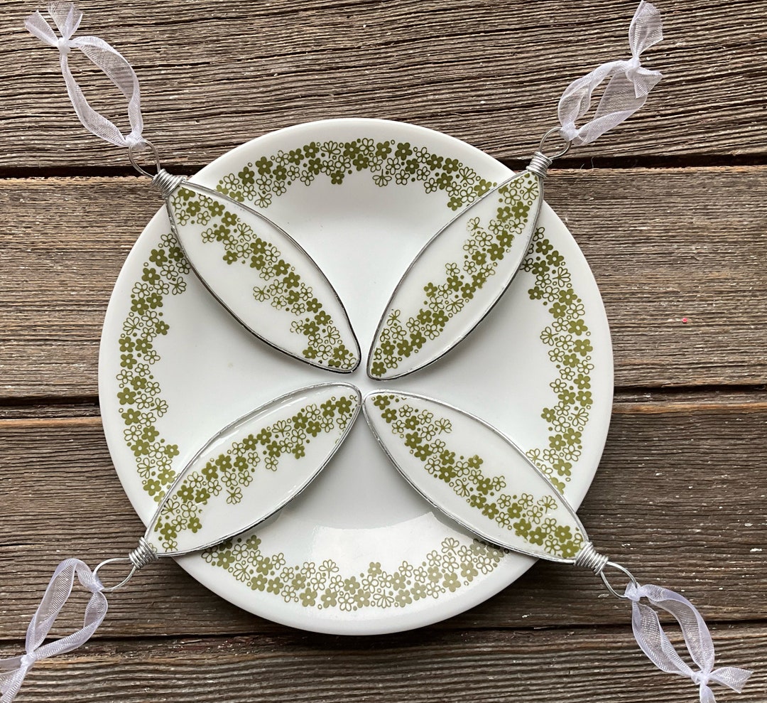 Corelle Christmas Tree Ornament Made From a Crazy Daisy / Spring ...