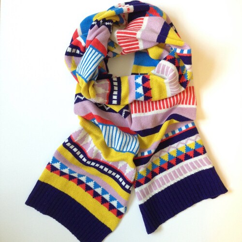 Geometric Tiled Scarf in Knitted Lambswool - Etsy UK