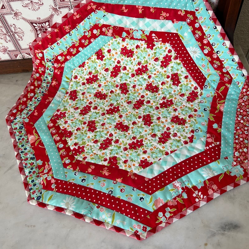 Octagon Table Topper - Etsy