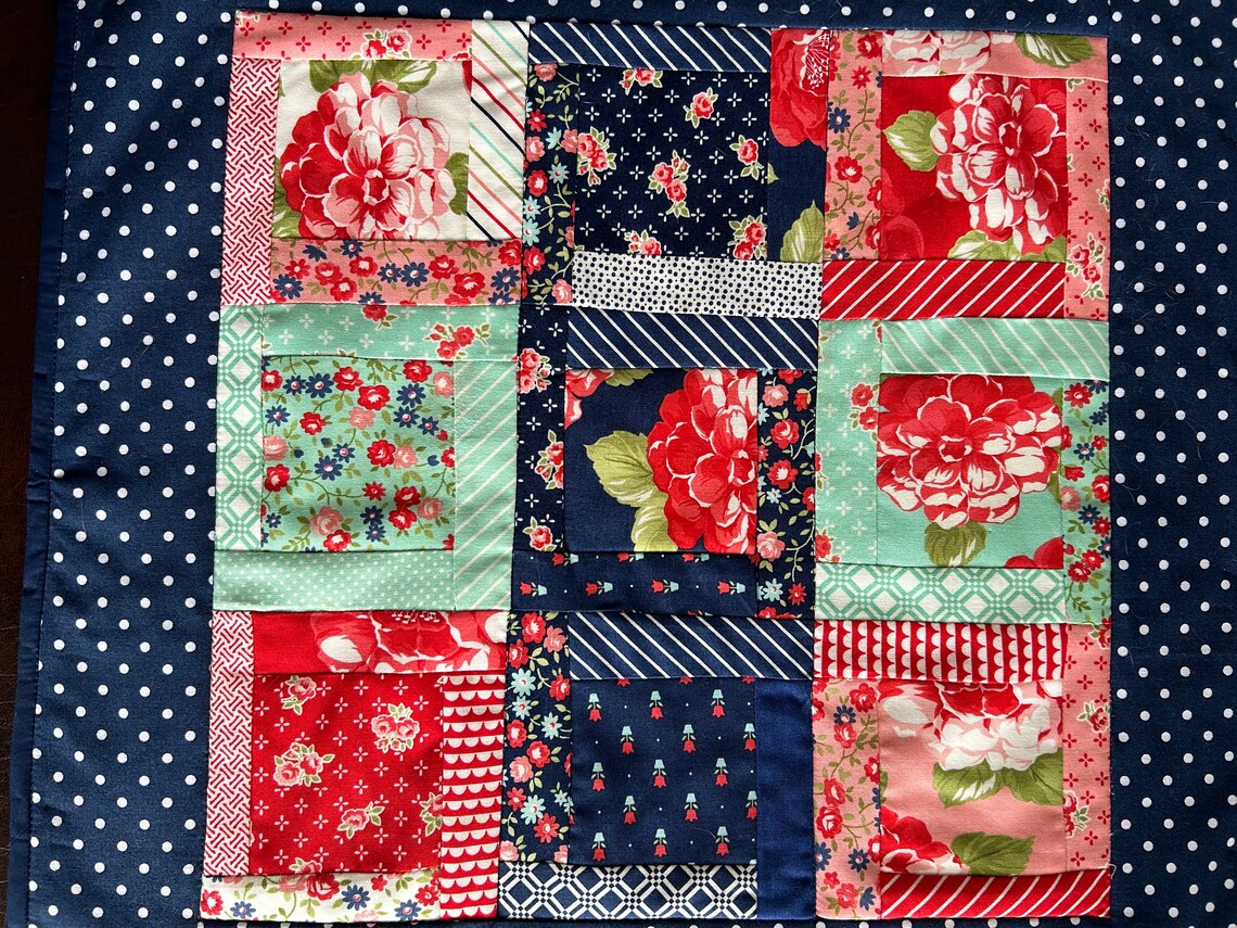 Quilted Table Topper 18 Square - Etsy