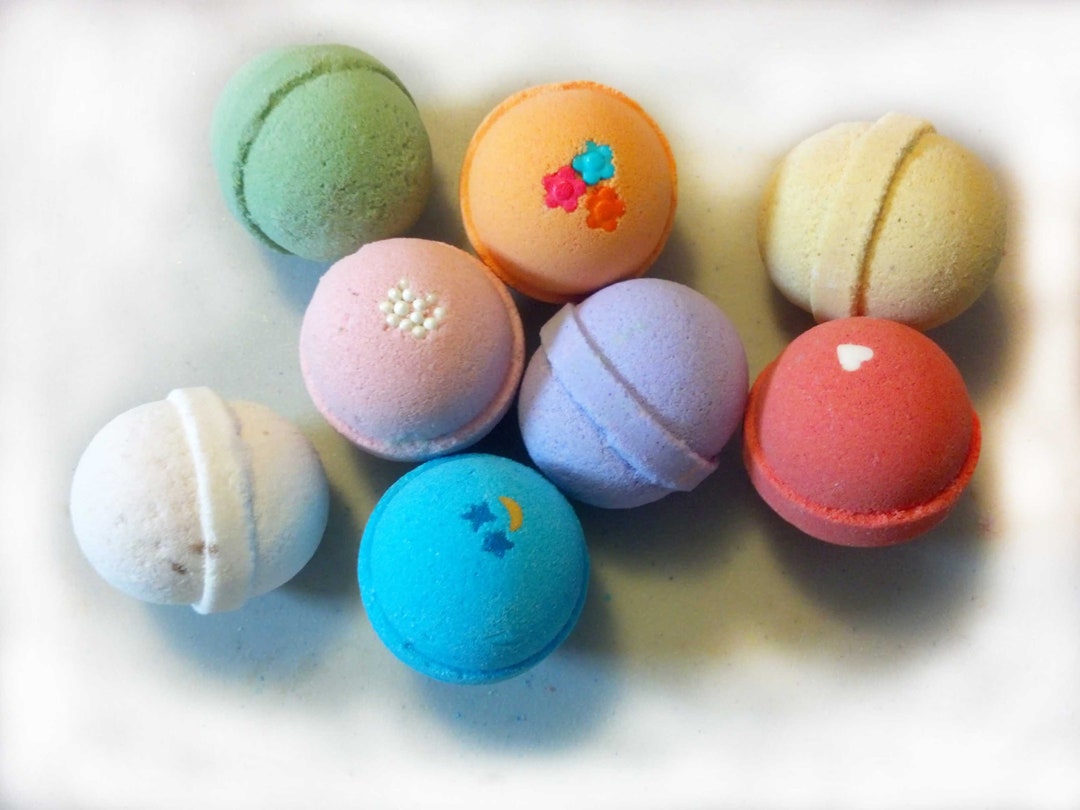 Handmade Bath Bombs: Natural Essential Oils, Party Favors - Etsy