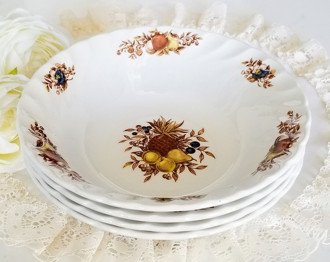 Set of 4 Vintage Soup/cereal Bowls, Desire on Royal Wessex White ...