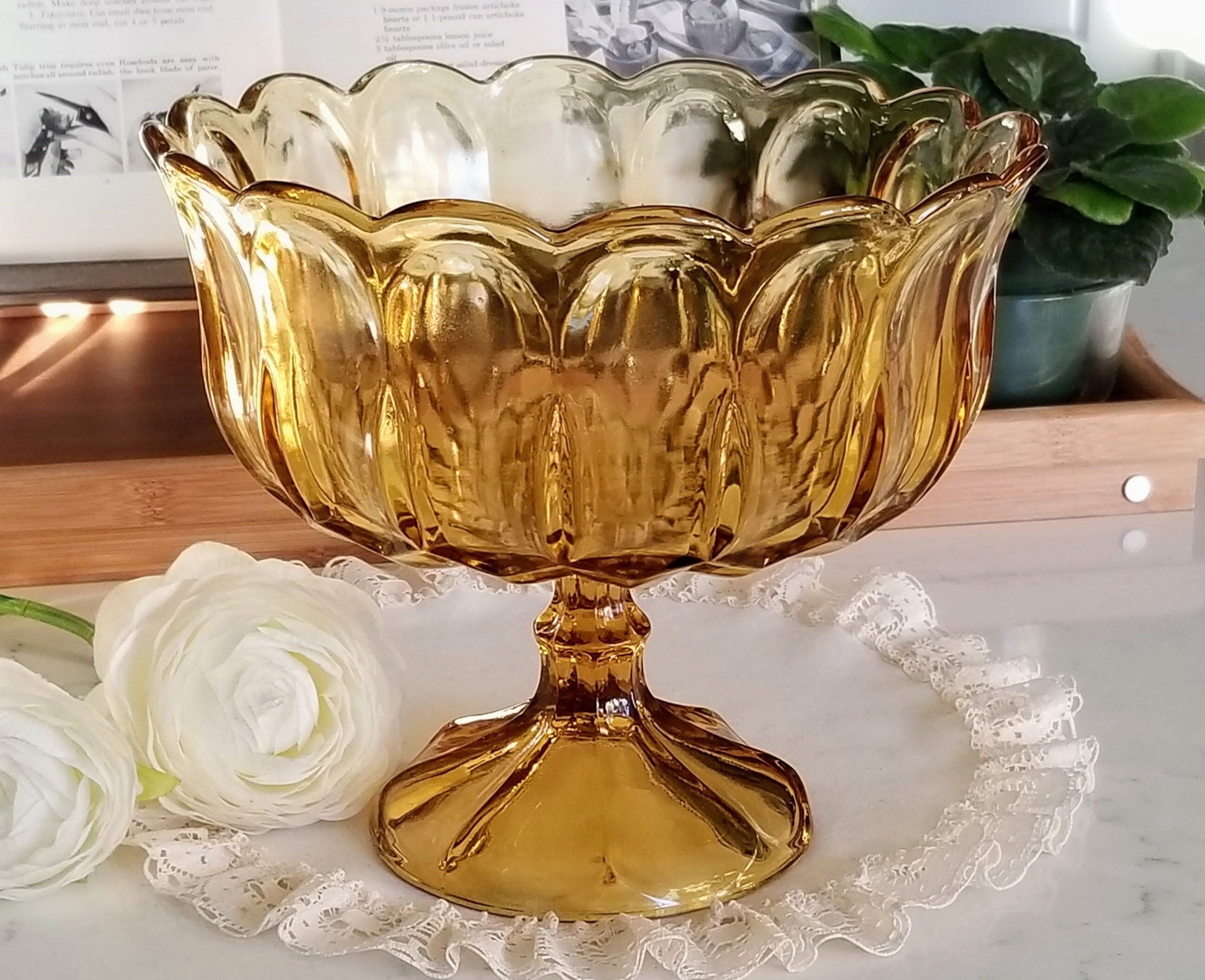 Dining & Serving Kitchen & Dining Vintage Pink Glass Footed Fruit Bowl ...