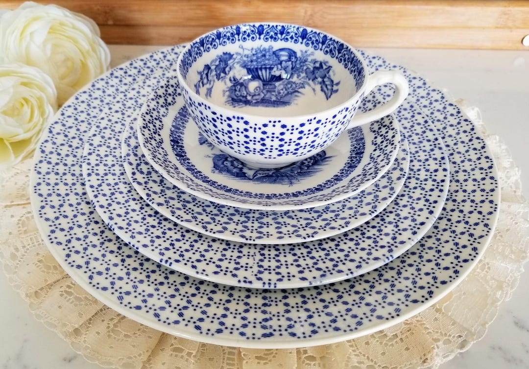 Vintage Empire Porcelain Co. Beverley 5 Pieces Place Settings, Made in ...