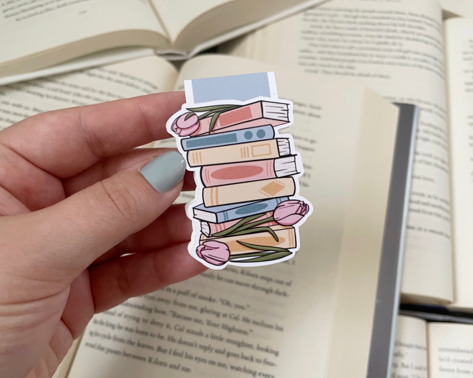 Romantic Book Stack Magnetic Bookmark - Etsy