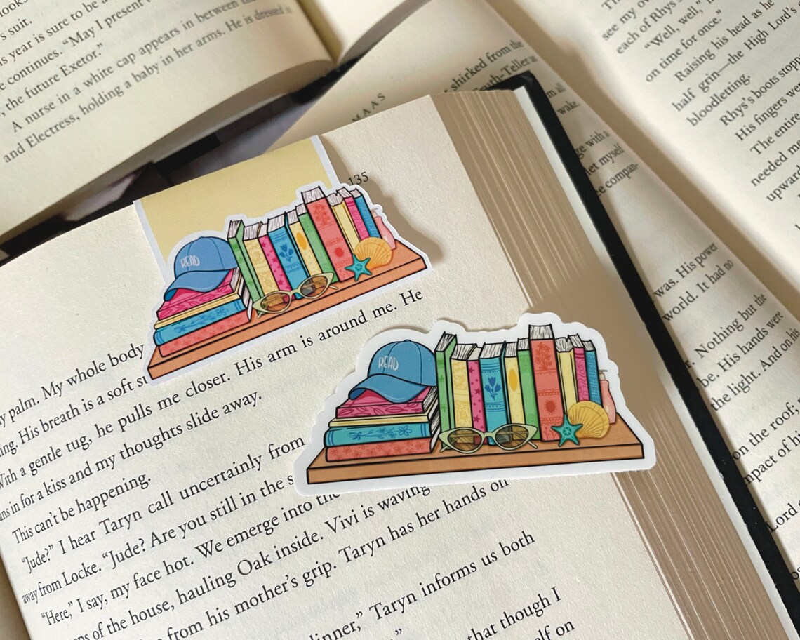 Summer Bookshelf Magnetic Bookmark, Beachy Pastel Book Lover Gift ...