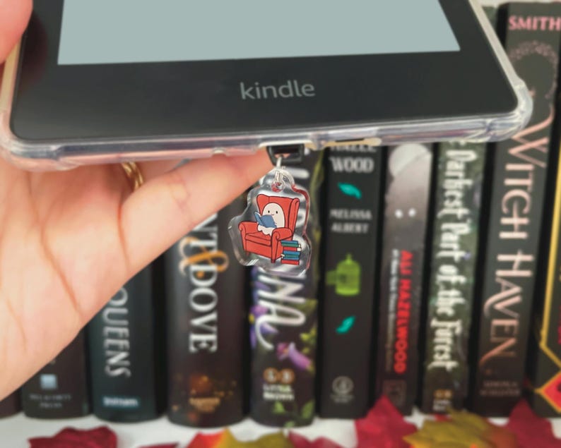 Cozy Ghost Kindle Charm, Spooky Season Kindle Dust Plug Charm for ...
