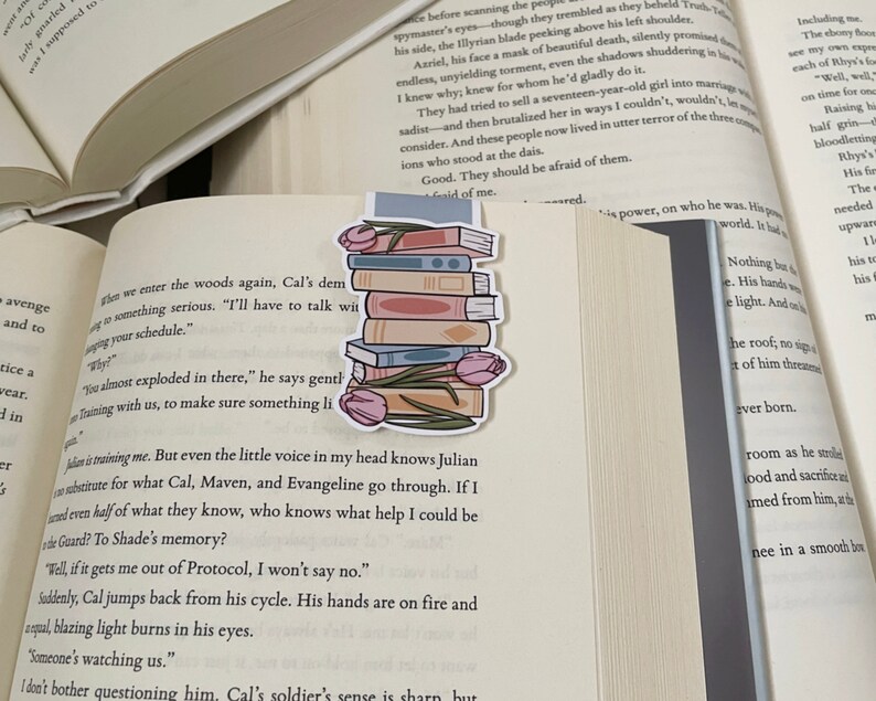 Romantic Book Stack Magnetic Bookmark - Etsy