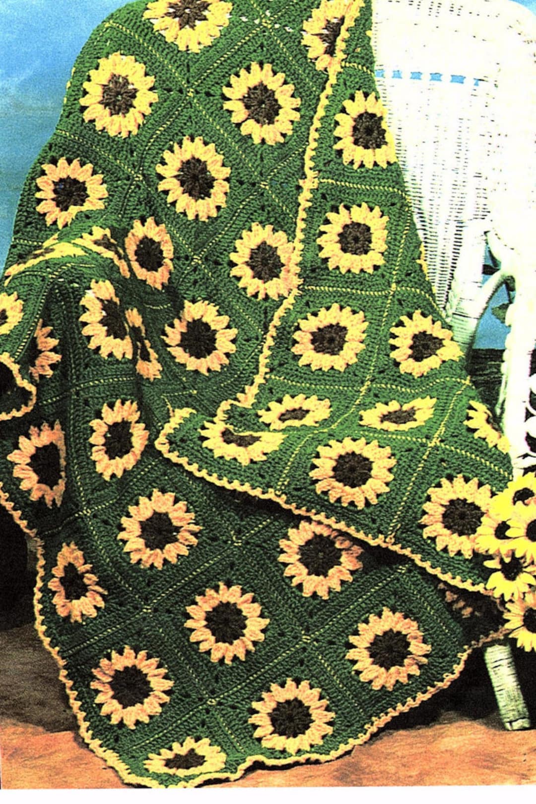 This Gorgeous Sunflower Afghan Will Bring Spring Right Into Your Living ...