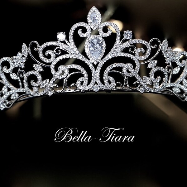 Vintage Tiara - Etsy