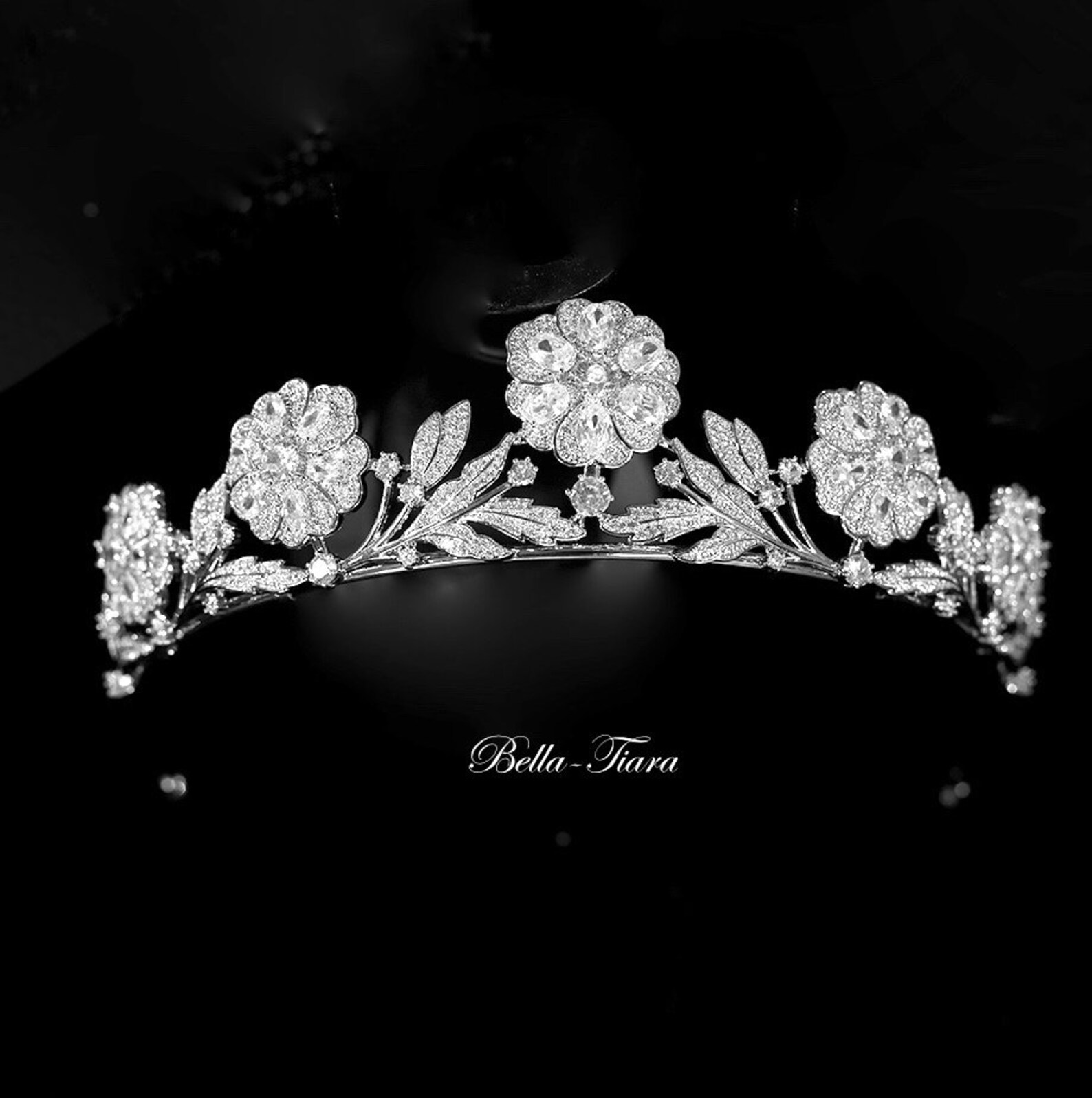 The Strathmore Rose Tiara Vintage Royal Tiara Crystal - Etsy