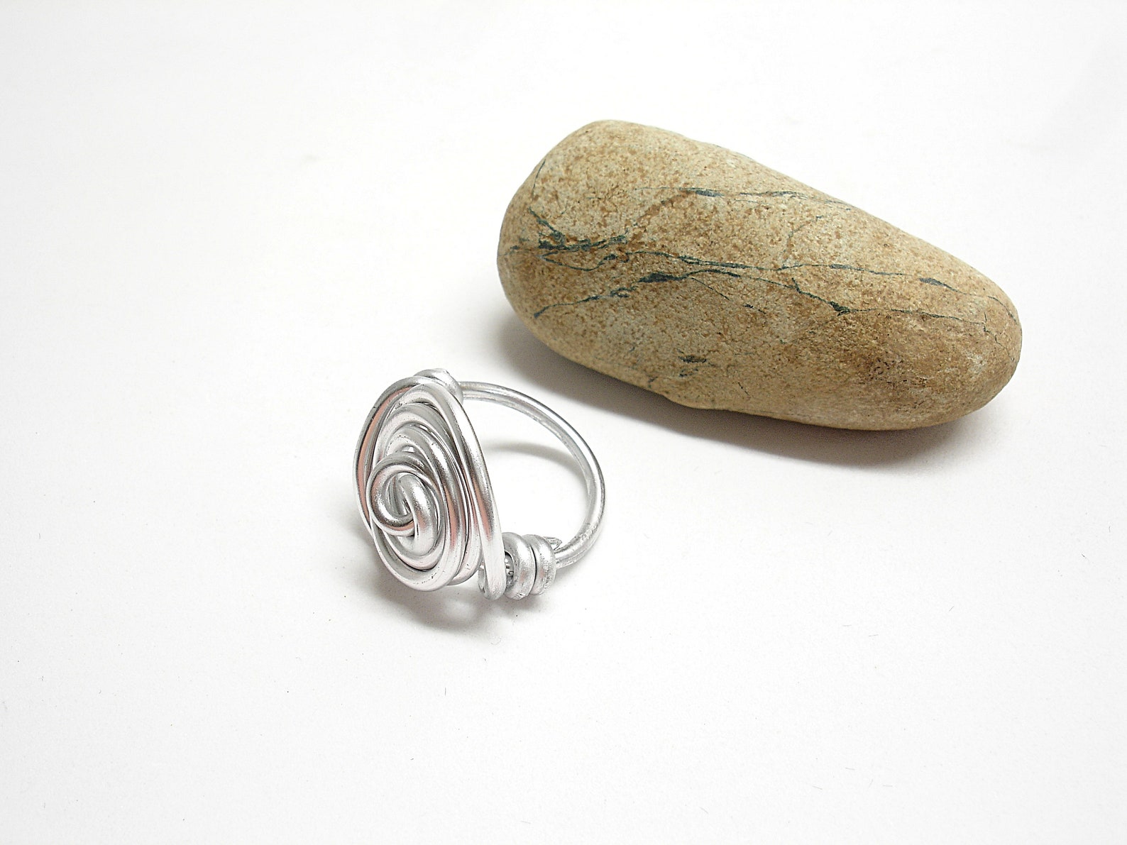 Aluminium Chunky Ring for Women. Wire Wrapped Statement Ring. - Etsy