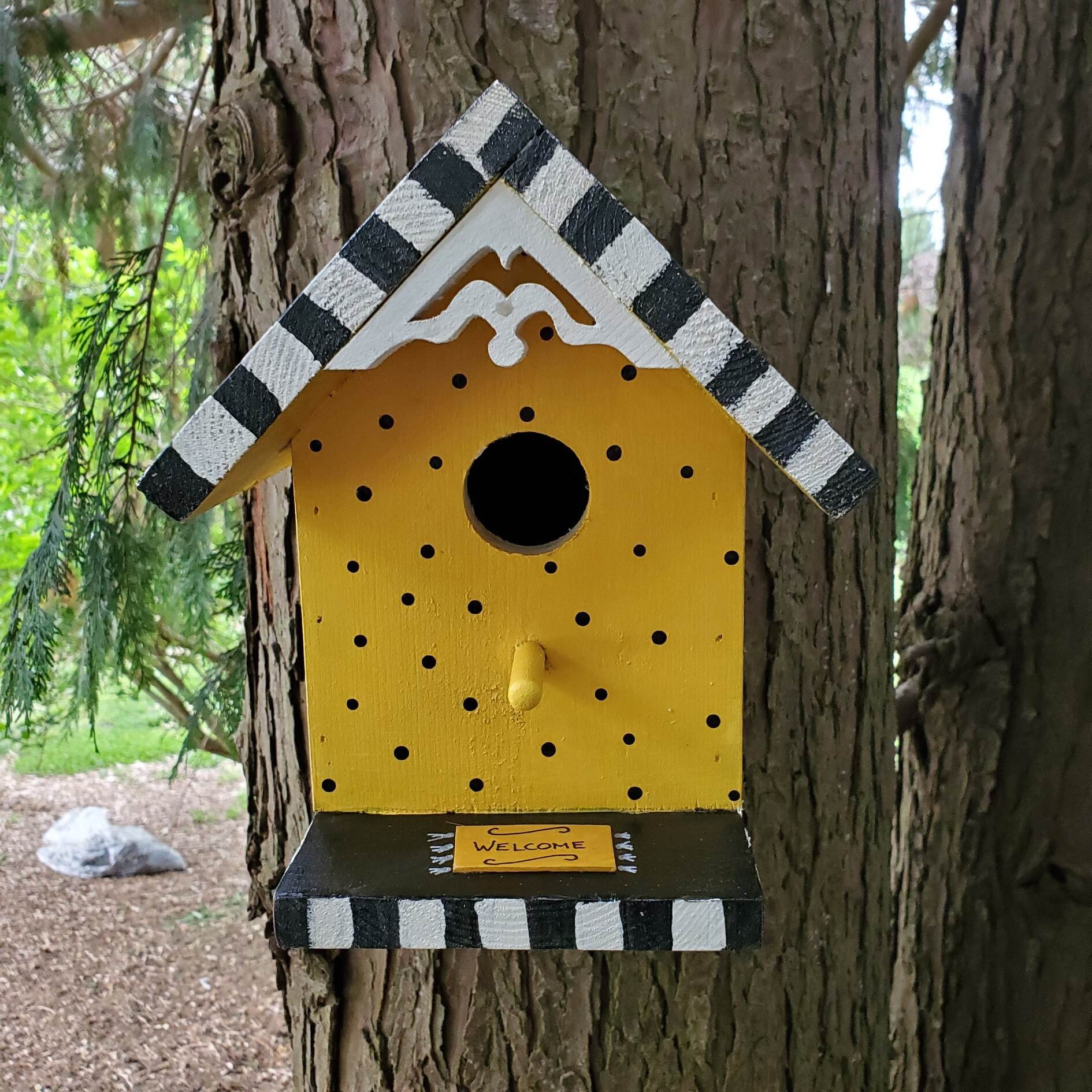 Hand Painted Daisy Birdhouse FREE SHIPPING - Etsy