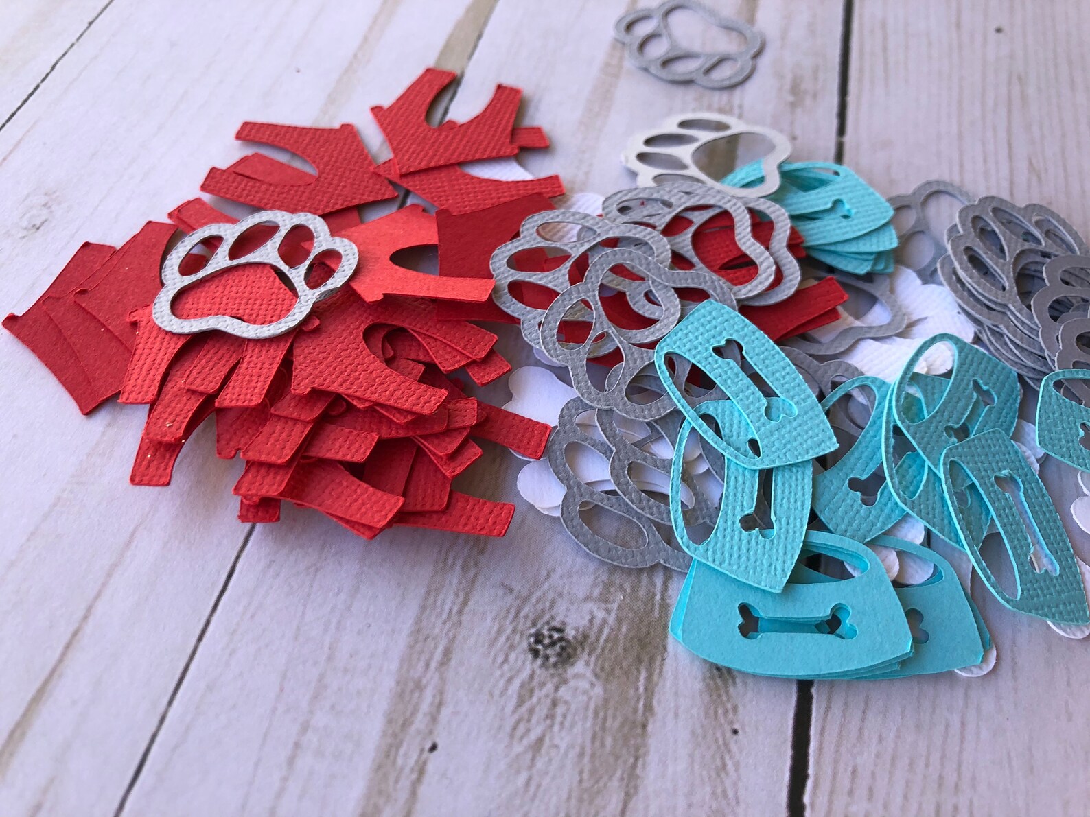 Puppy Confetti / Puppy Theme Confetti / Puppy Themed Birthday | Etsy