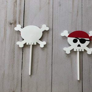 Jolly Roger Cupcake Toppers / Pirate Theme Party Decorations / Jolly ...