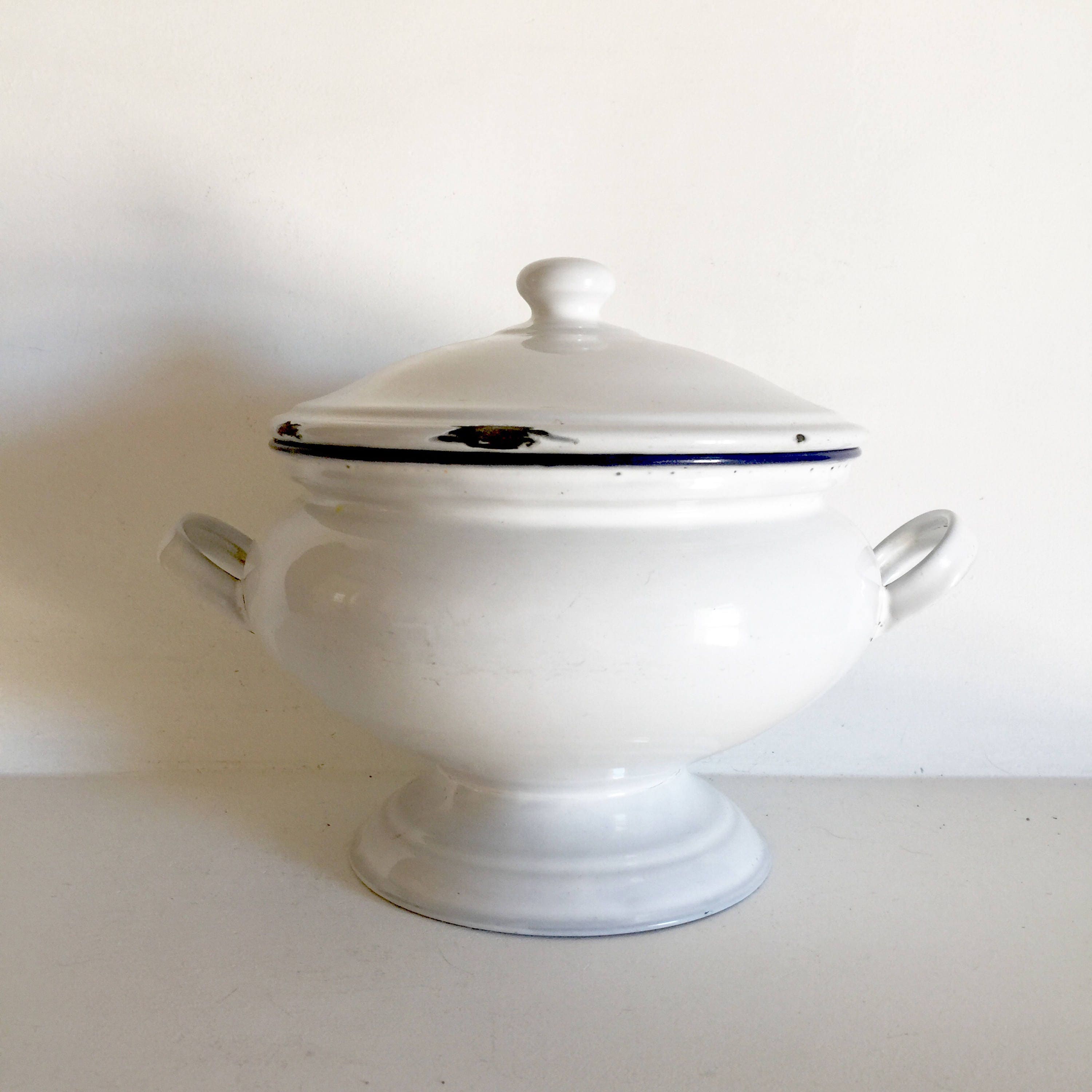 Vintage White Enamel Tureen - White Enamelware Casserole - Enamelware ... Vintage White Enamel Tureen - White Enamelware Casserole - Enamelware ...