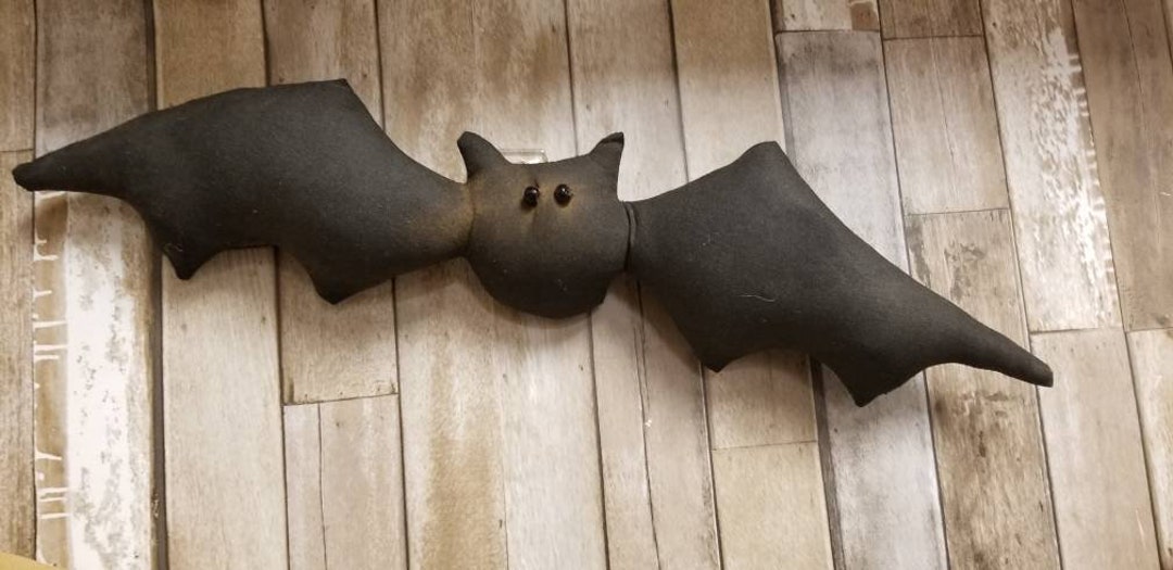 Primitive Bat - Etsy