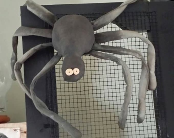 Primitive Spider - Etsy