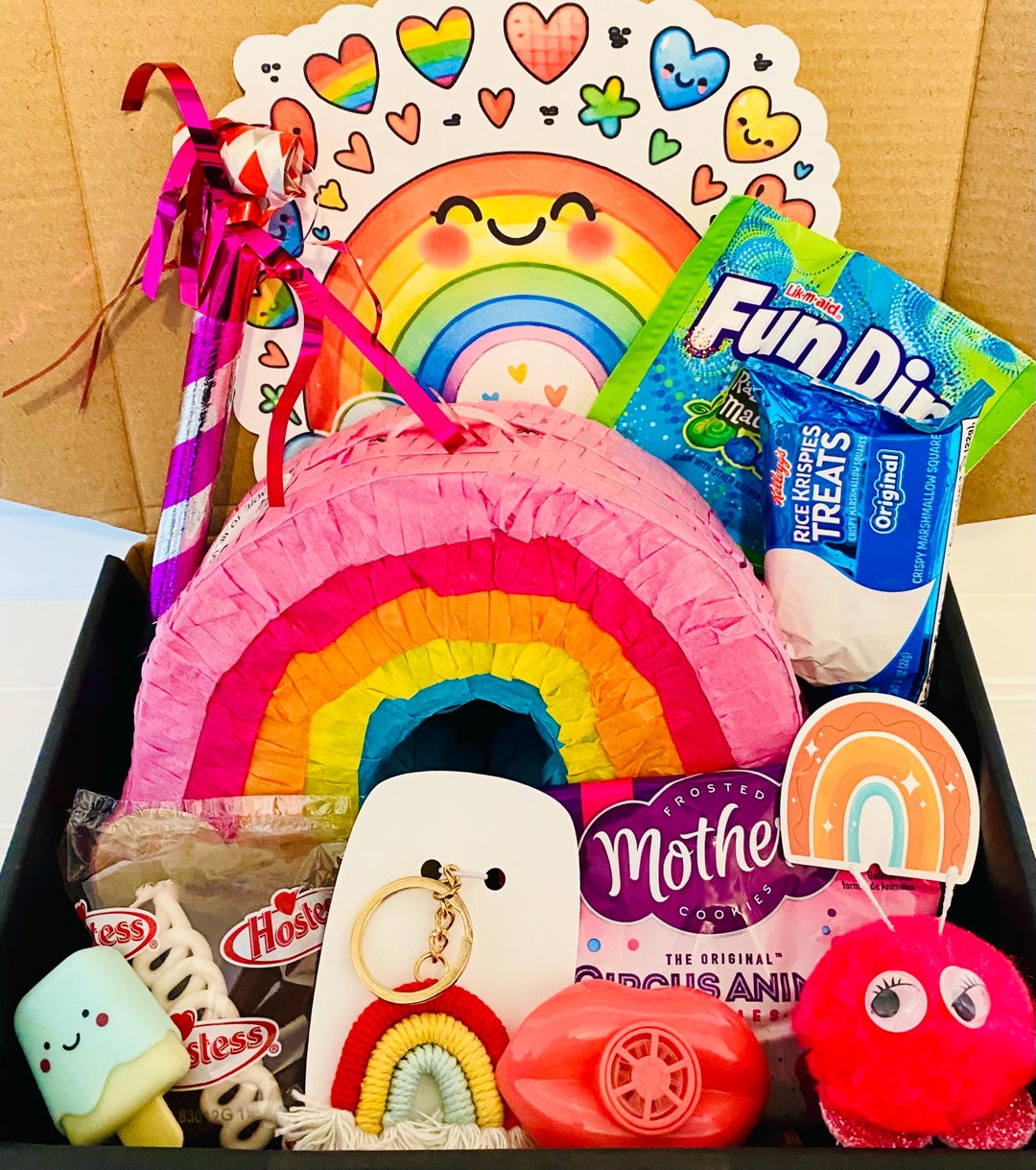 Rainbow Piñata Gift Box: Candy, Cookies and Keychain, Rainbow Party - Etsy